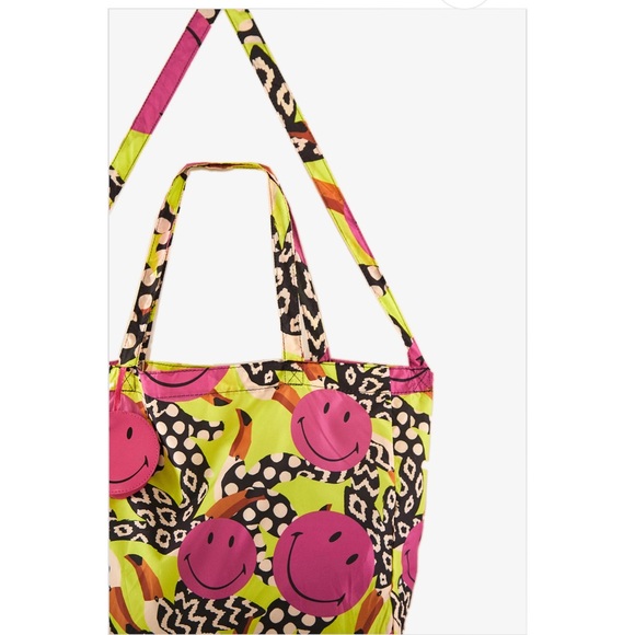 FARM Rio | Bags | Farm Rio Tucanissimo Smiley Bag | Poshmark